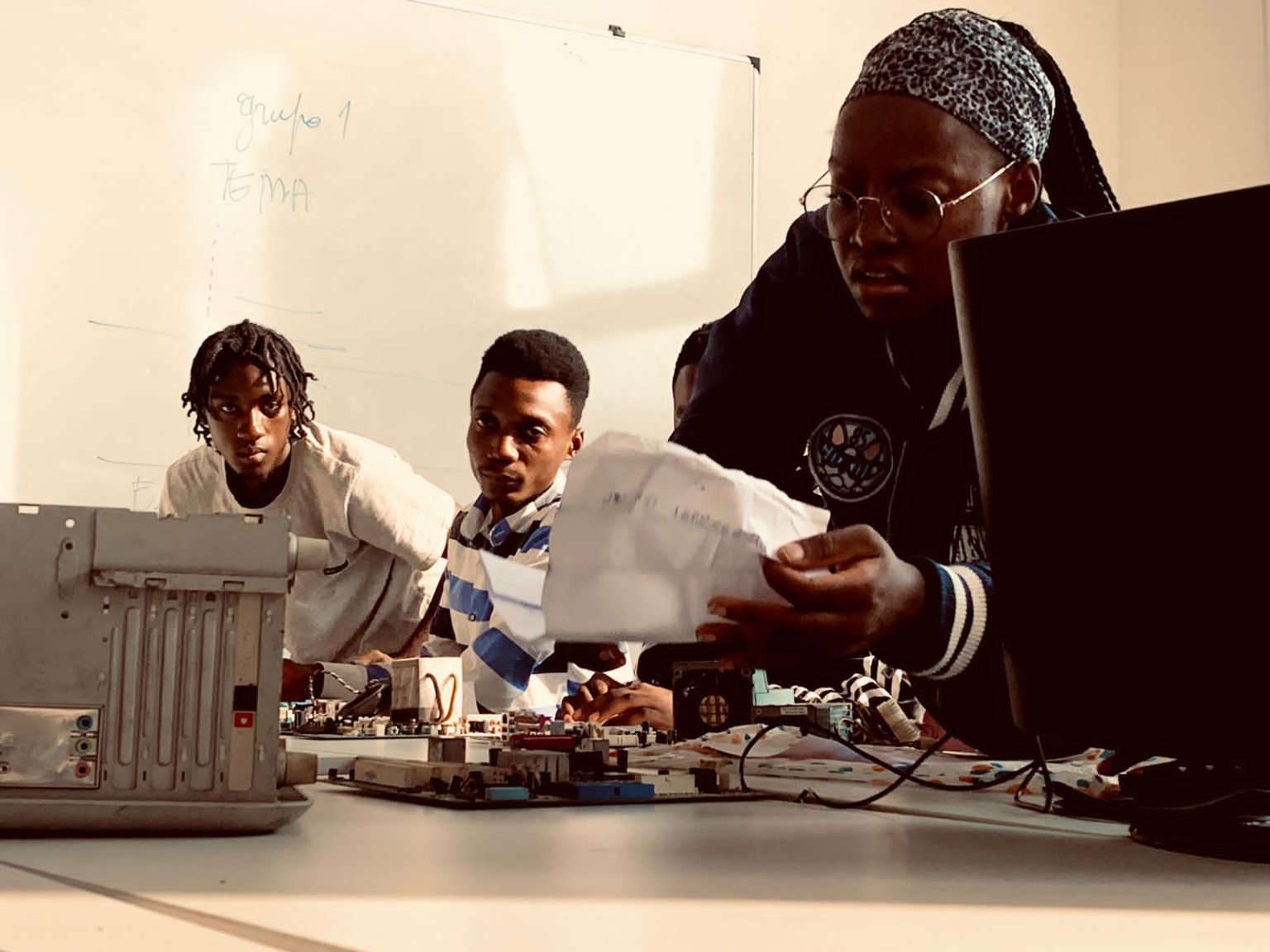 IPGEST – Instituto Politécnico de Gestão e Logística de Transporte